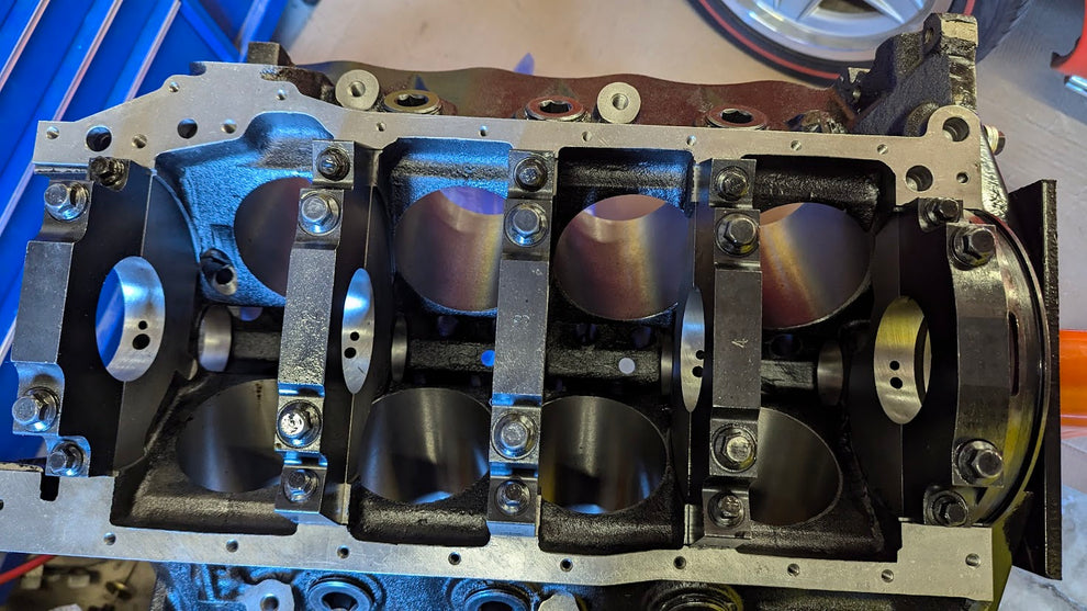 351 Cleveland Engine Block 4.125 bore 9.2 deck height 4 bolt mains ...